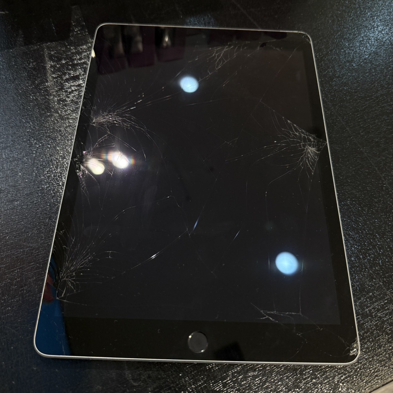 iPad フロントガラス 吹田市からご来店【ららぽーとEXPOCITY店CITY店】 - iPhone修理・iPad修理 スマートクール エトレとよなか店・ららぽーとEXPOCITY店