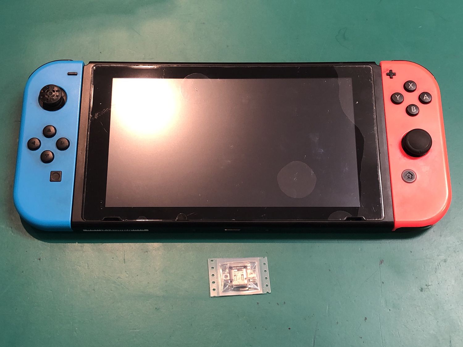 【豊中市】Nintendo Swithc 充電不可のご依頼 - iPhone修理・iPad修理 スマートクール エトレとよなか店・ららぽーとEXPOCITY店